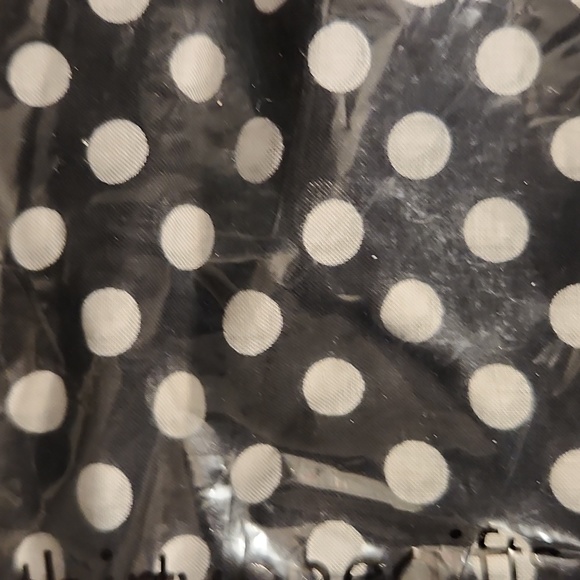 thirty-one | Accessories | Thirtyone Varsity Scarf Black Polka Dots New ...